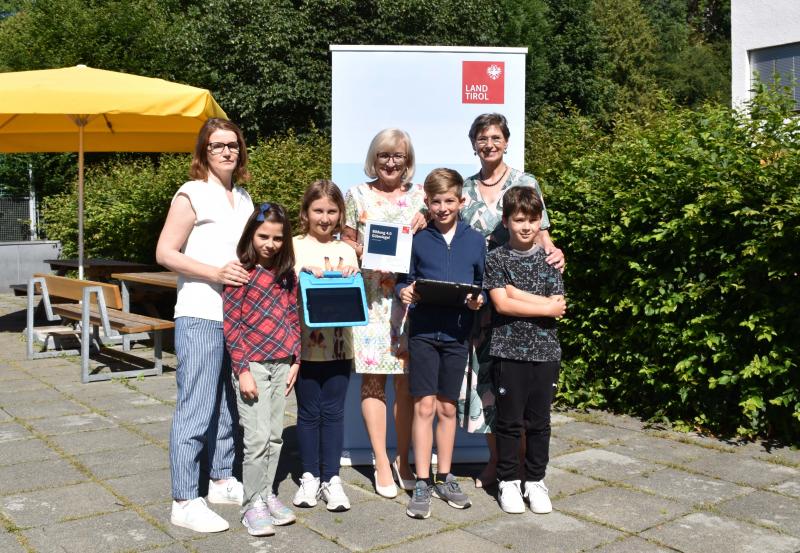 Digitalisierungsoffensive an Tiroler Schulen | Tiroler Bildungsservice ...